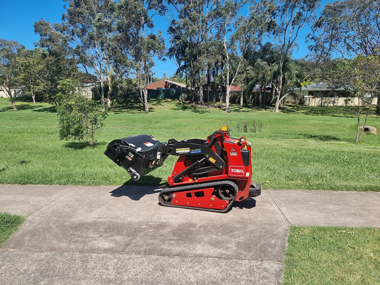 Bucket Broom Mini Loader 1100mm