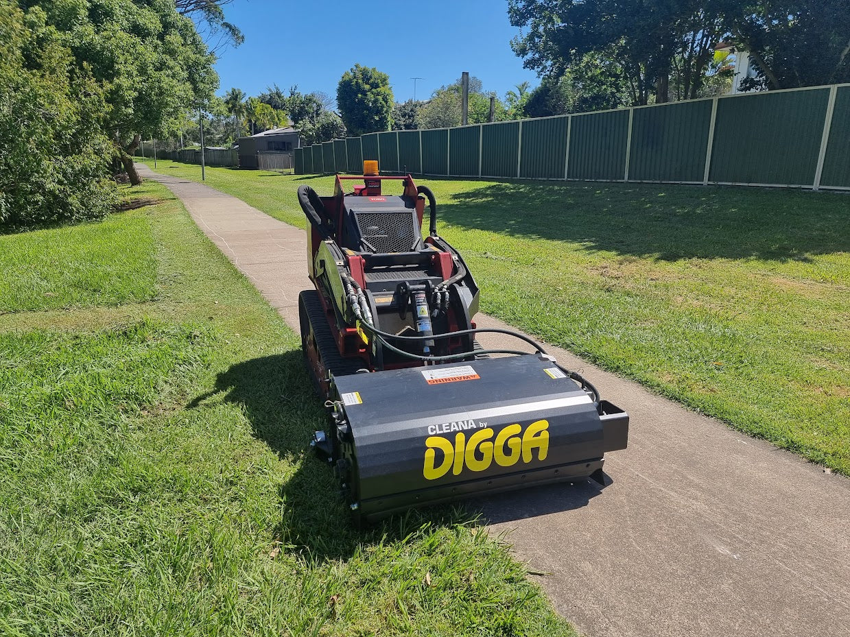 Bucket Broom Mini Loader 1100mm