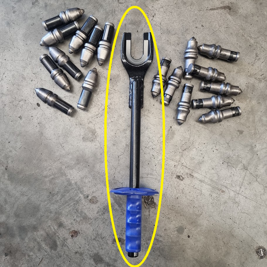 Rotating Rock Pick Removal Tool C123