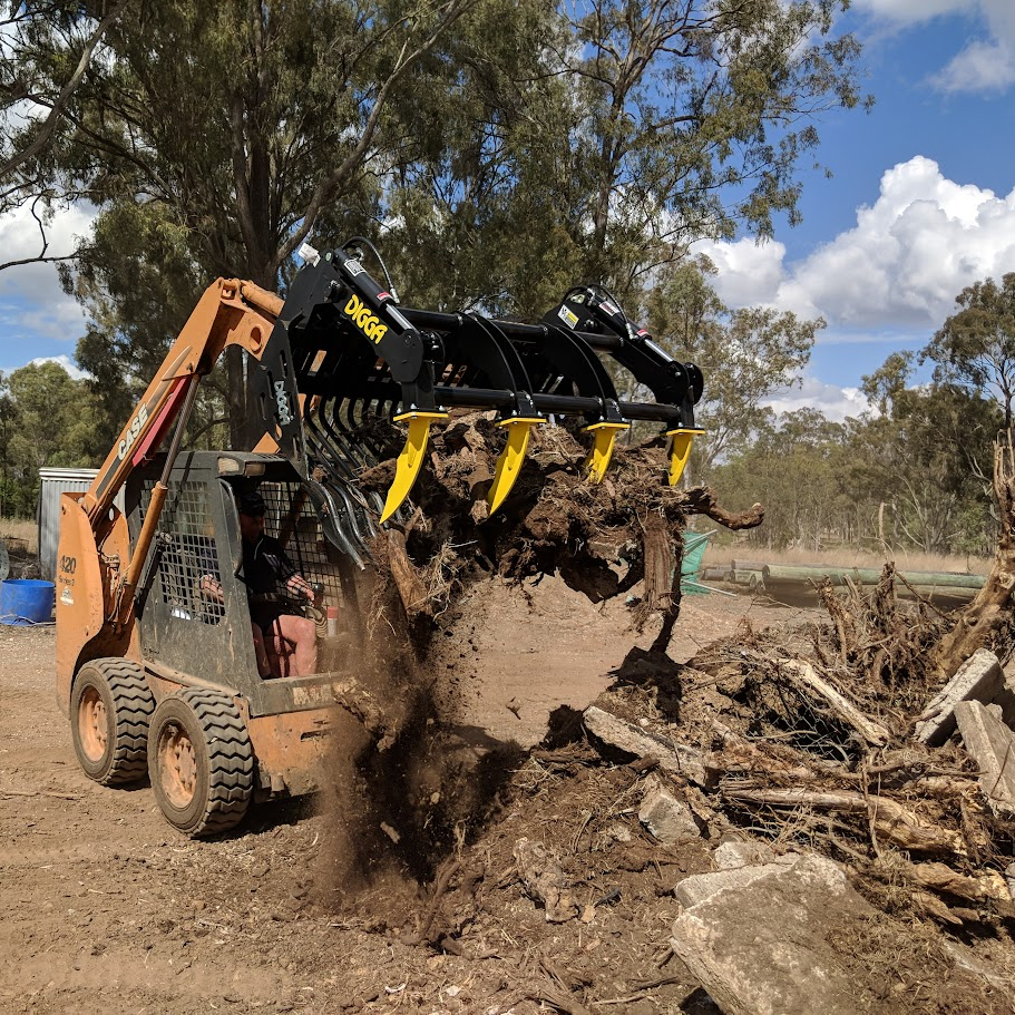 Digga Rock Bucket with Optional Grapple (Skid Steer)