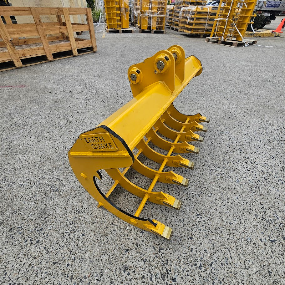 Earthquake Supa Rake 1.2-1.8T mini Excavators