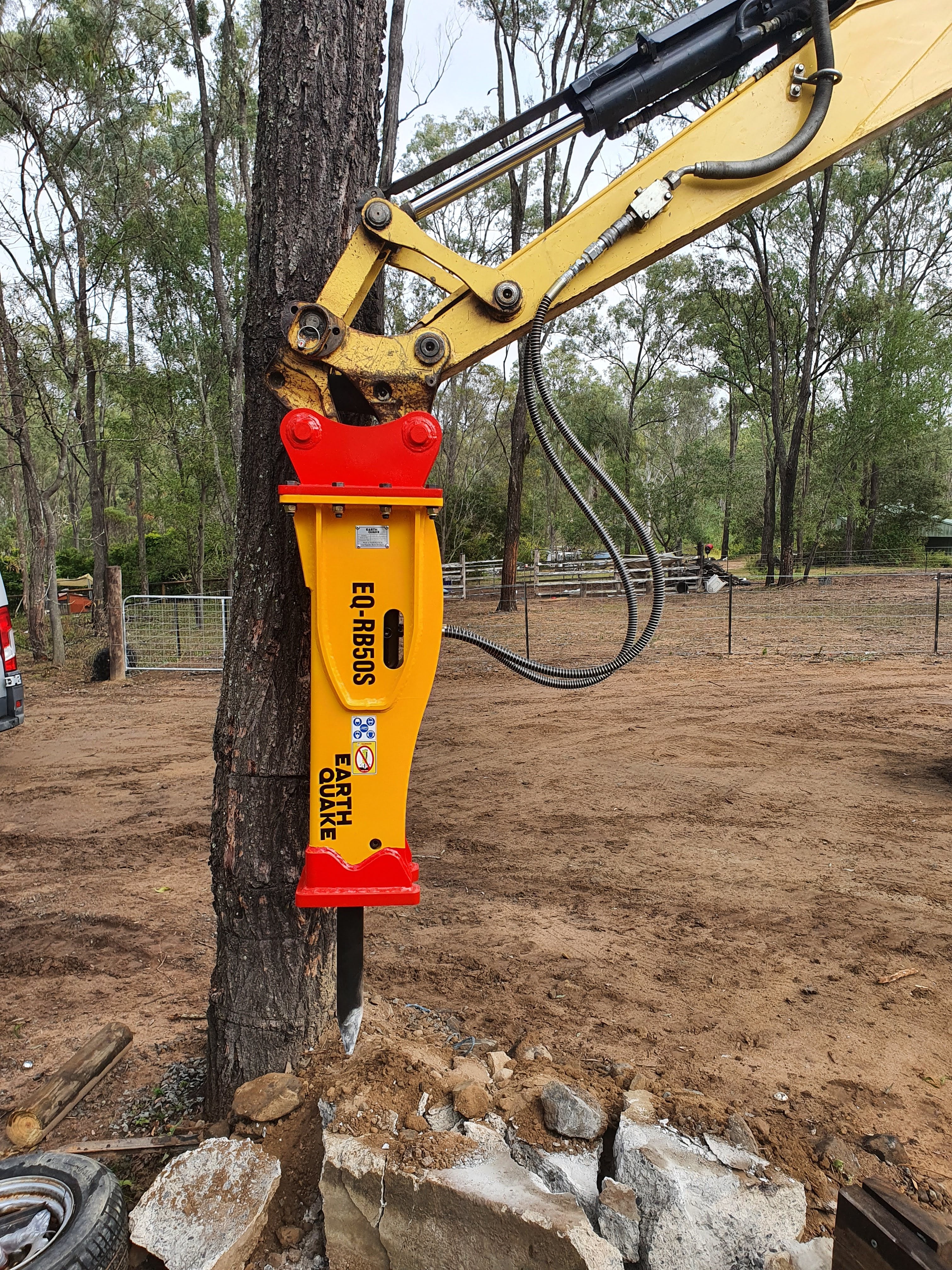 EarthQuake RB50S Hydraulic Rock Breaker (4.5-6.0 Tonne Excavators)